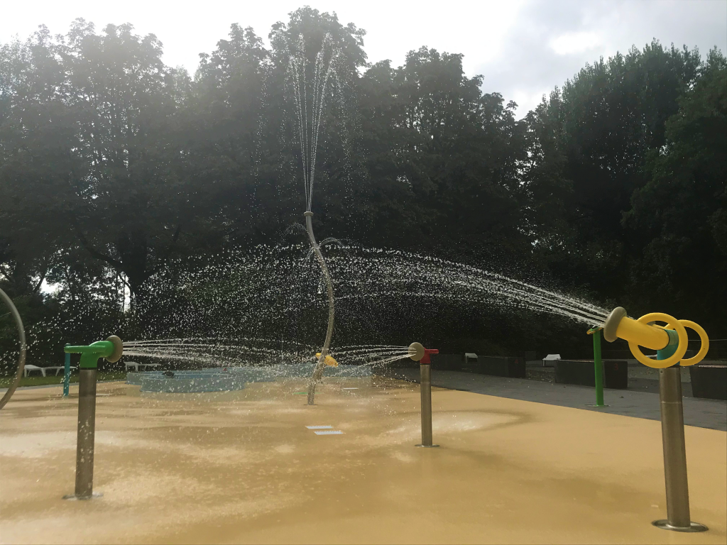 Spray Park Zwembad Den Hommel Utrecht - Watergames & More